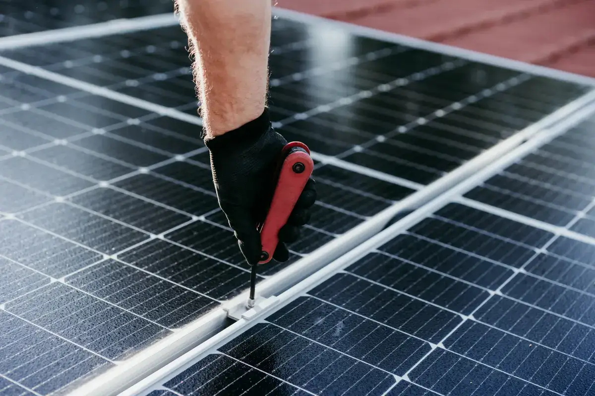 How are solar panels installed? A step-by-step guide